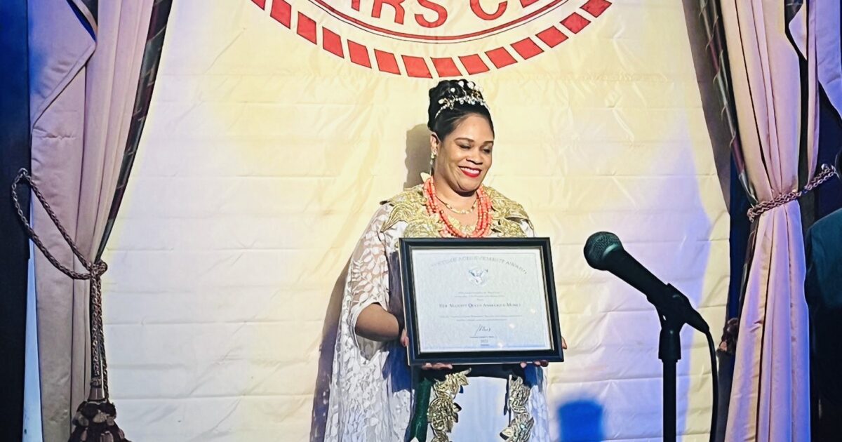 Queen Angelique-Monet Receives President's Call to Service Award at NYC ...
