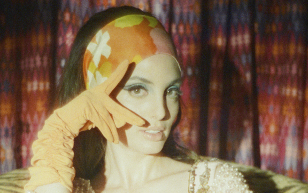 Alexa Ray Joel: From Edgy Rock To Retro ’60s Tribute In ‘Tales From A ...